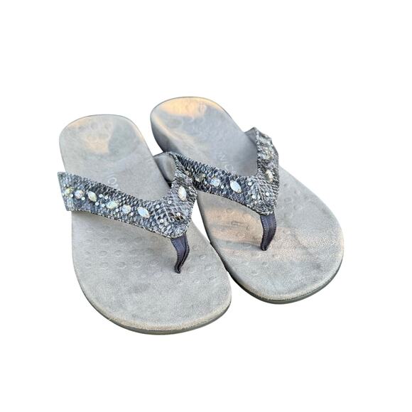 Vionic | Shoes | Vionic Thong Sandal Metallic Silver Slip On Flip Flop ...